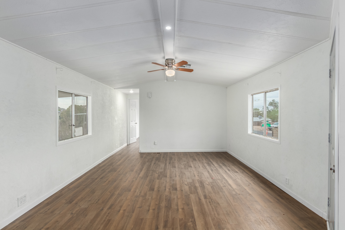 12602 N 19th Pl Virtual Tour