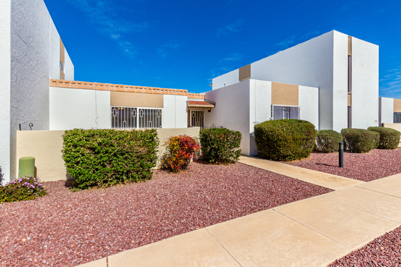 6521 E Golf Links Rd Virtual Tour