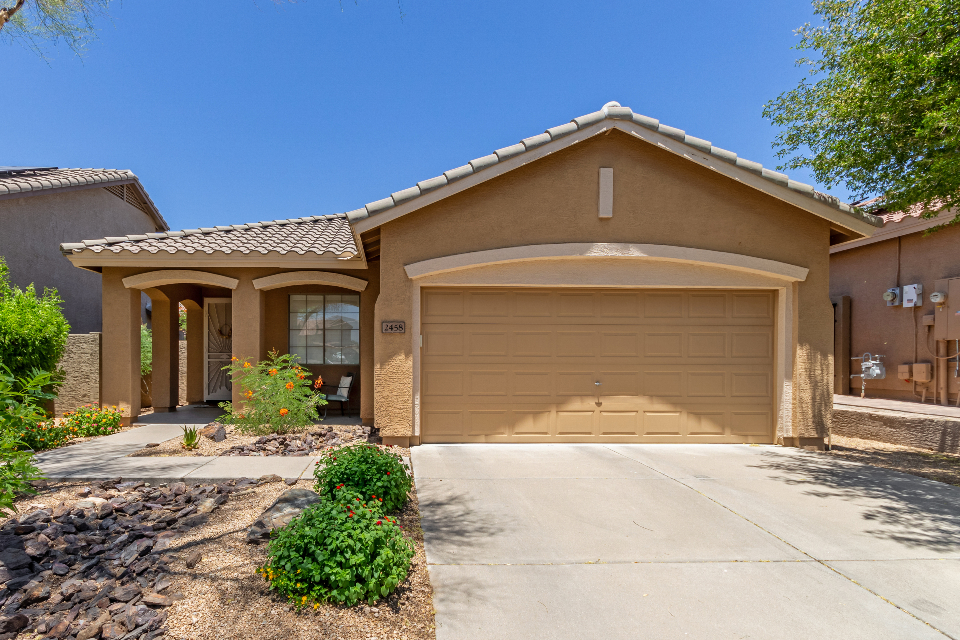 2458 W. WARREN DR. Phoenix, Az 85086