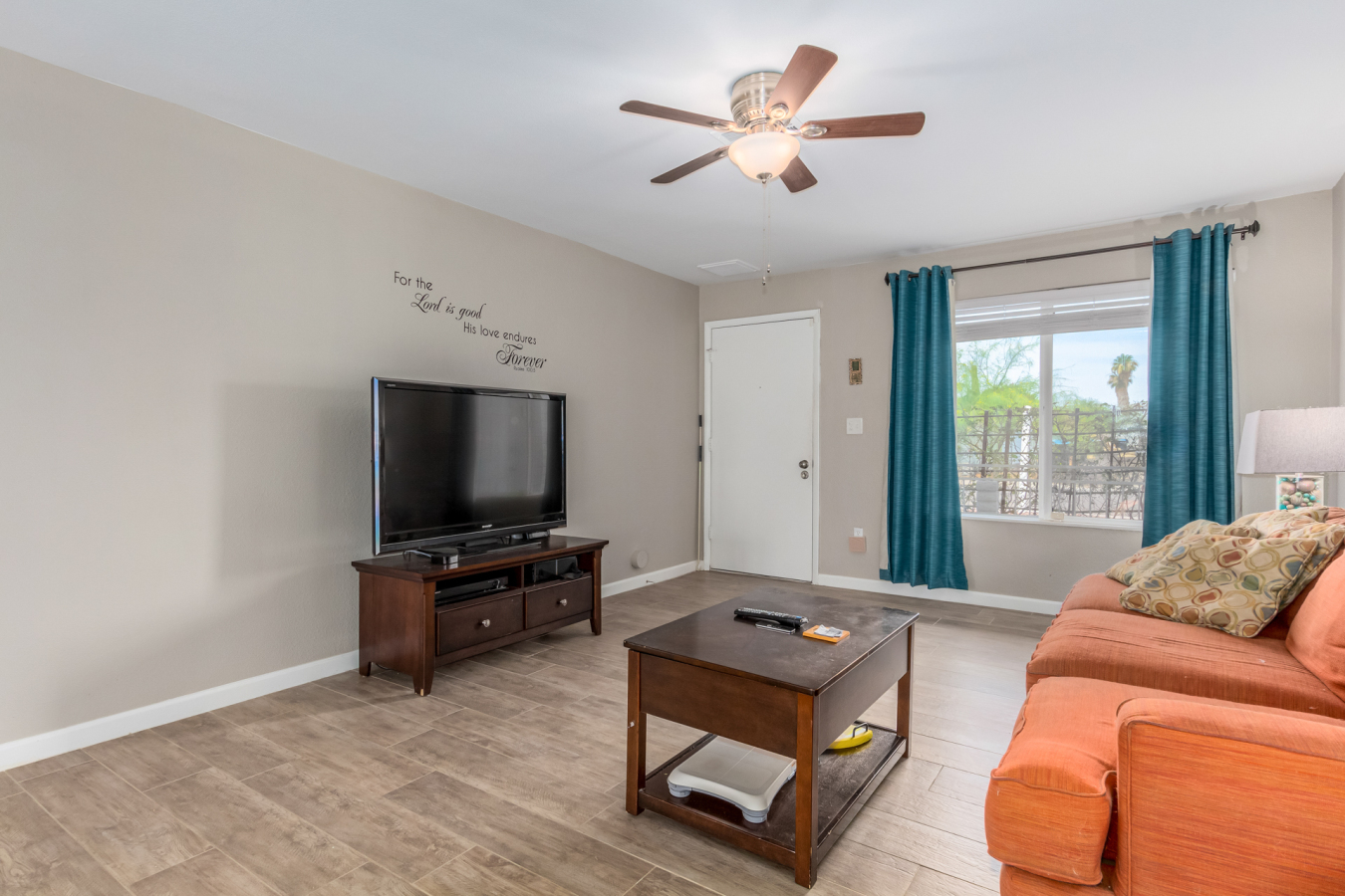 12021 N 35th Street Virtual Tour