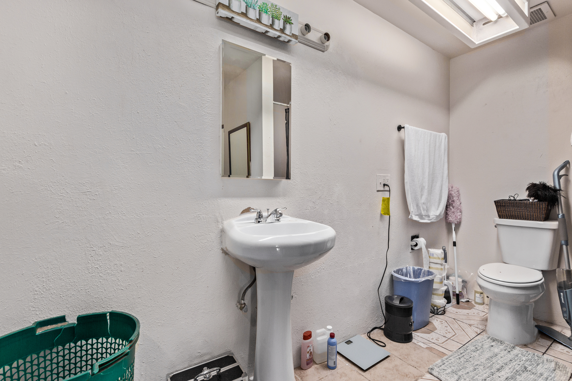 6814 WEST BERKELEY ROAD Phoenix, AZ 85035