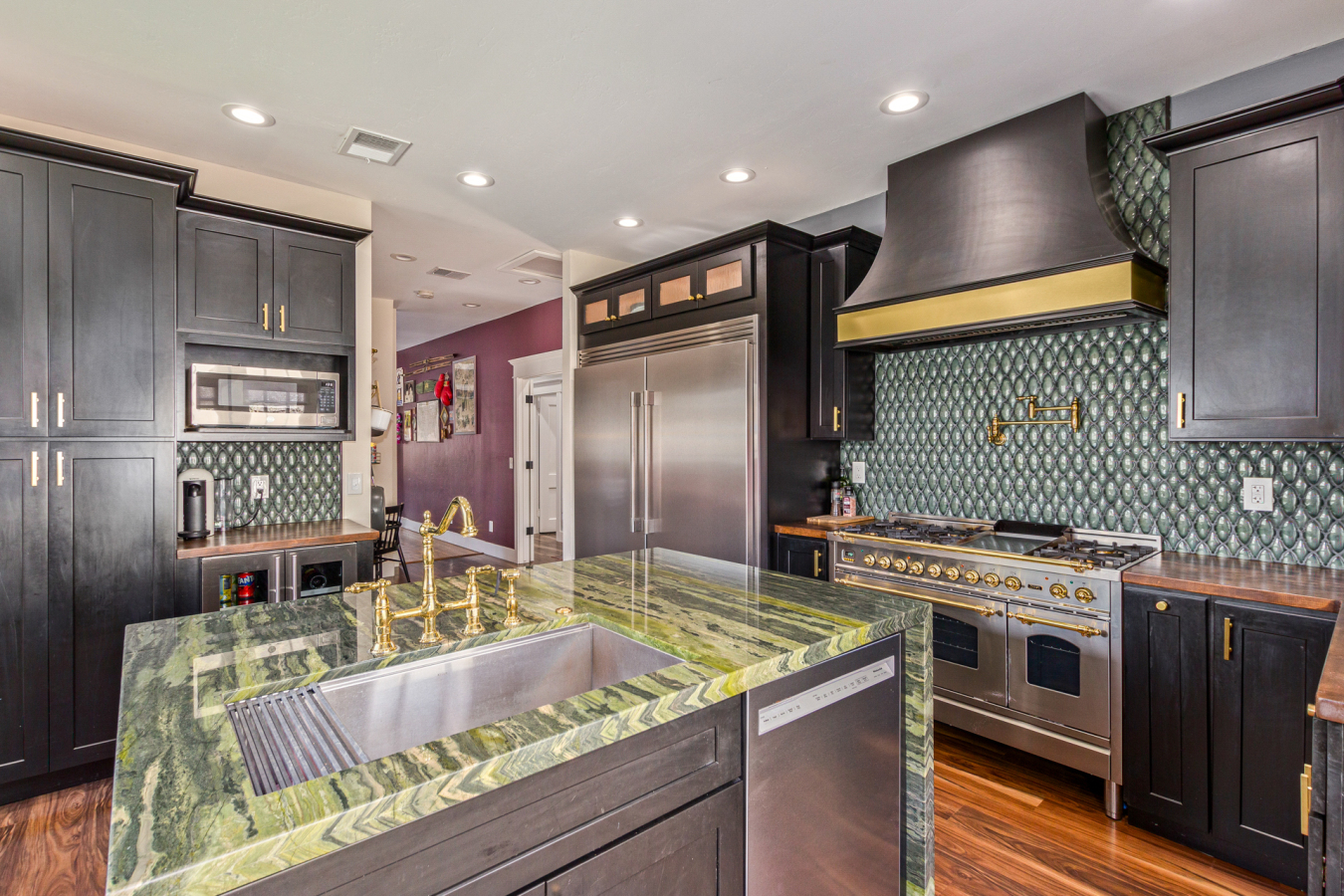 526 W Willetta St Virtual Tour