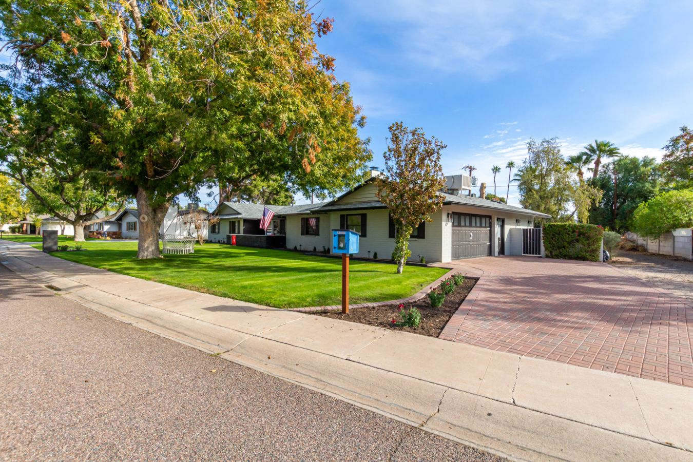 7509 N 14th Ave Virtual Tour