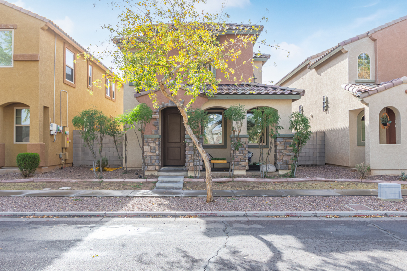 7739 W Berkeley Rd Virtual Tour