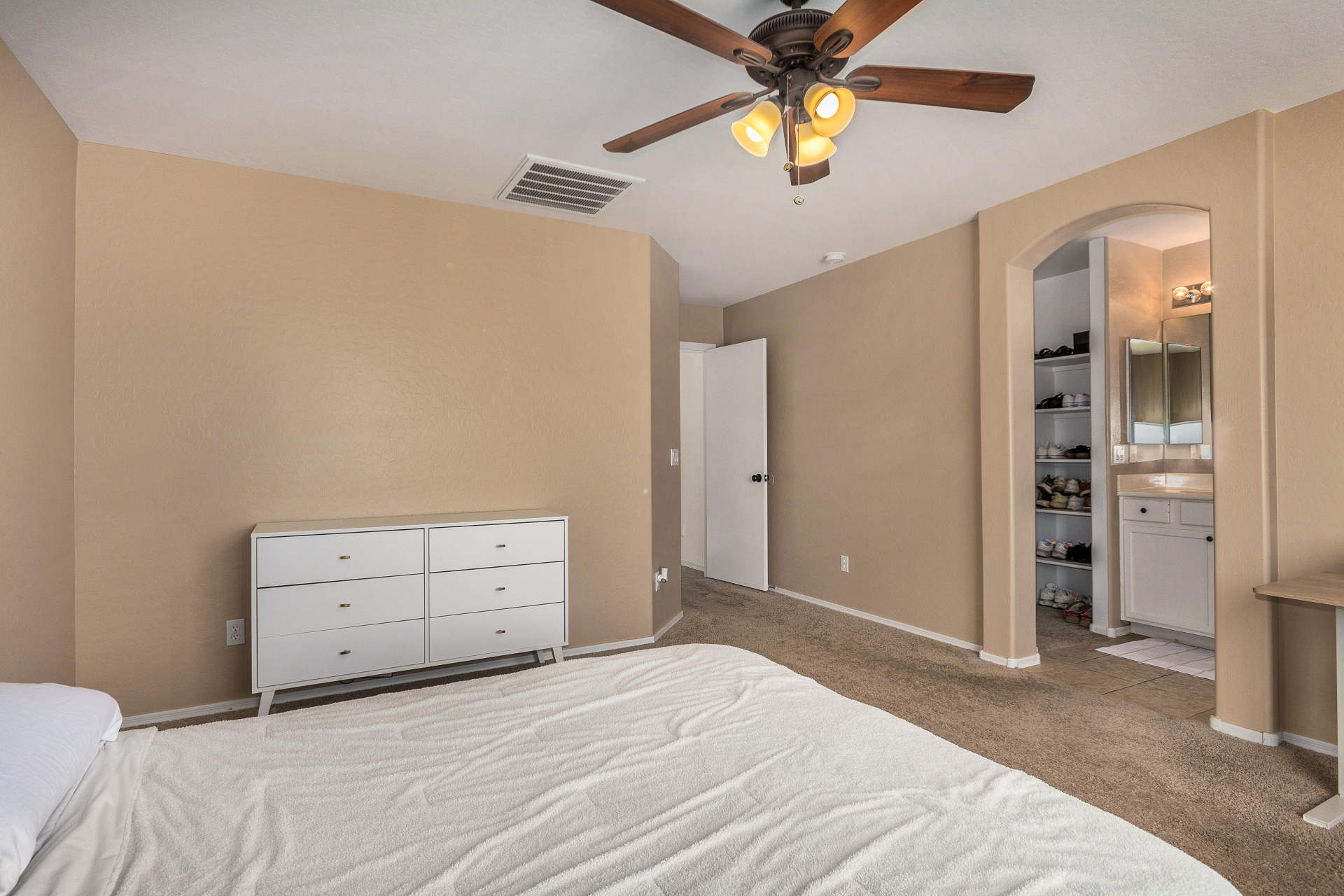 41517 N RANCH DR San Tan Valley, AZ 85140