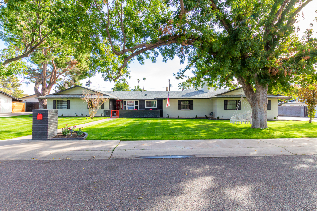 7509 N 14th Ave Virtual Tour